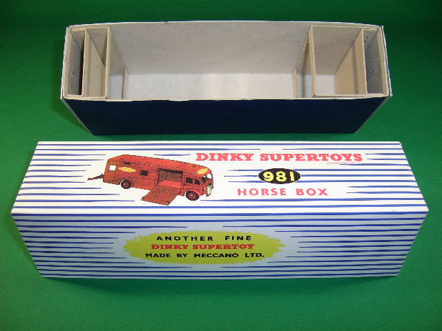 Dinky Toys #981 (#581) Horse Box (British Rail). – DRRB Reproduction Boxes
